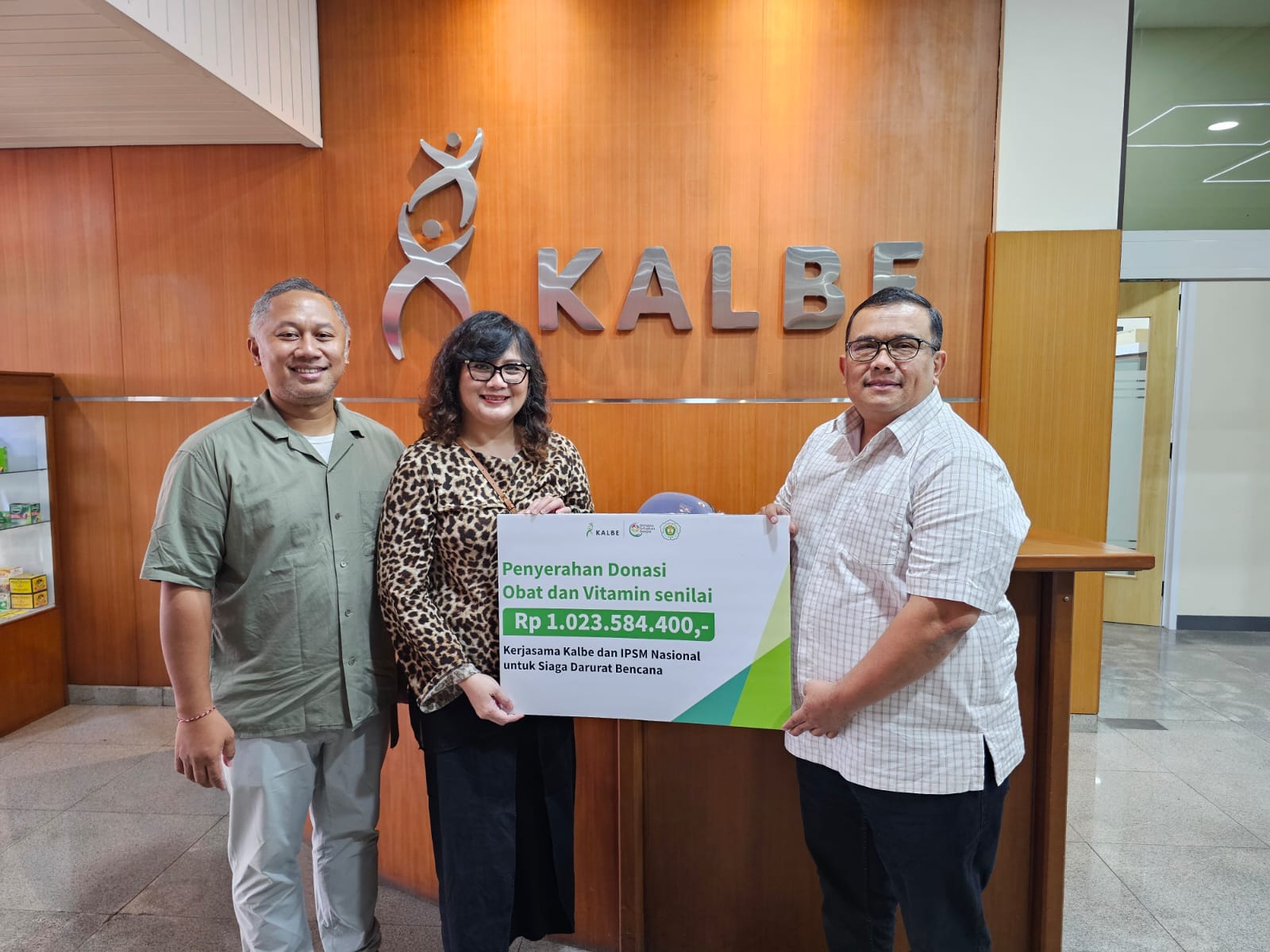 Kalbe-IPSM Nasional Donasikan Obat untuk Tanggap Darurat Bencana